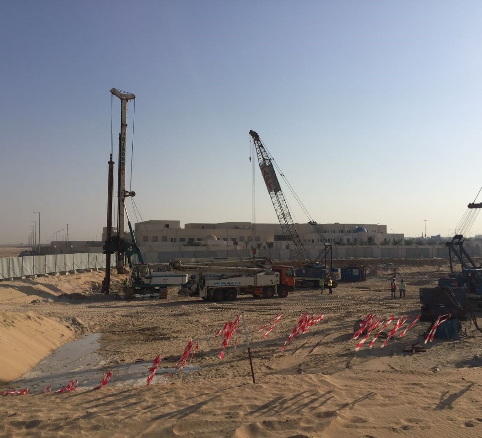 Al Mafraq Shopping Mall – Australian Piling Technology